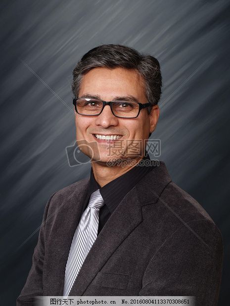 DR丹尼尔Mashoof.jpg图片_其他_人物形象-图行天下素材网